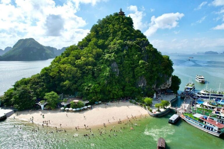 10 Must-Visit Attractions in Ha Long Bay: Don't miss